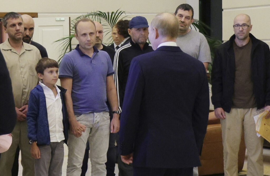 Deca razmenjenih zatvorenika nisu znala da su Rusi, niti su prepoznala ...